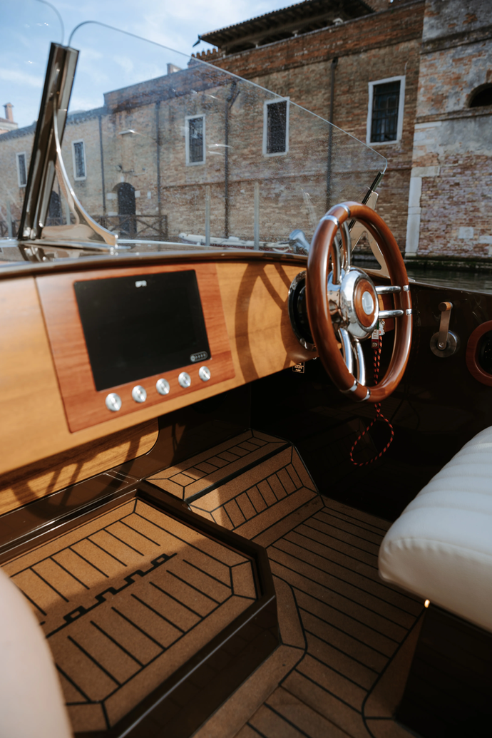 CANNA One - Retro, Electric Boat